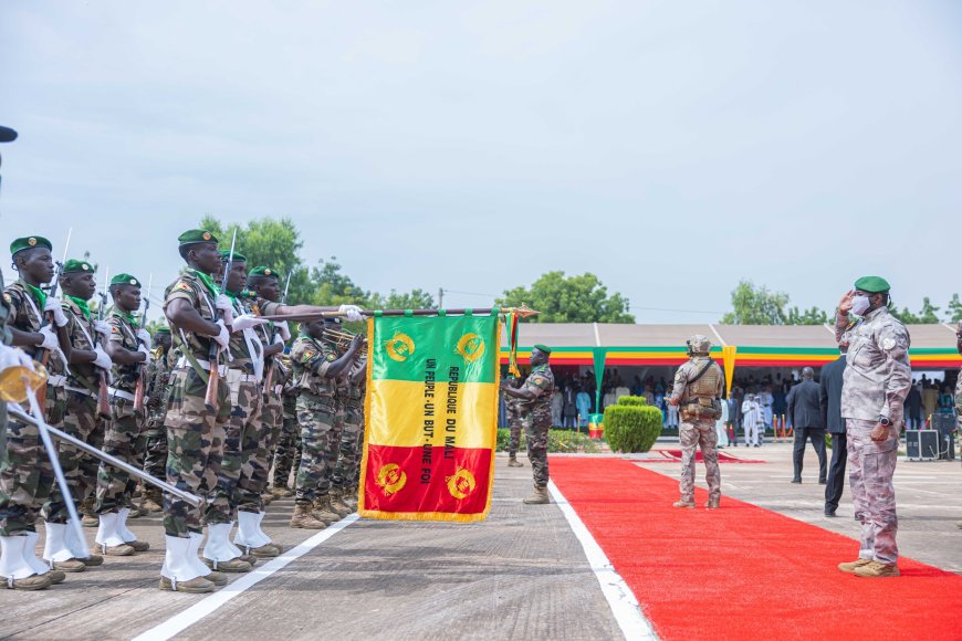 Assimi Goïta célèbre la sortie de la 6ᵉ cohorte du Service National des ...